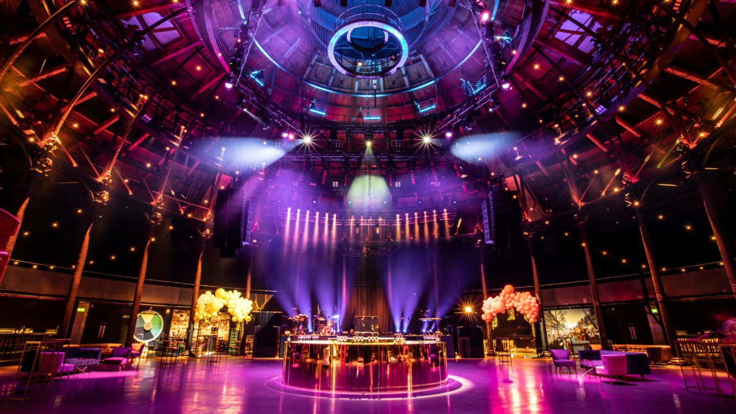 Standing Receptions | Roundhouse